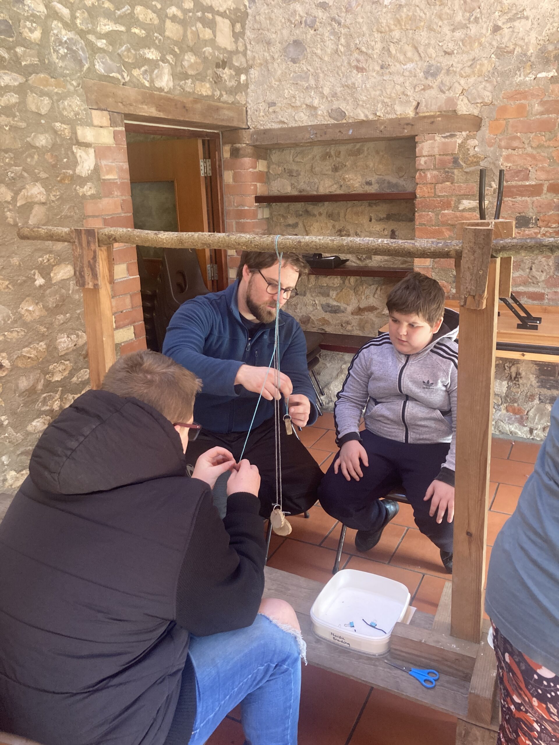 Help Hub : Swindon and Wiltshire - Youth Adventure Trust